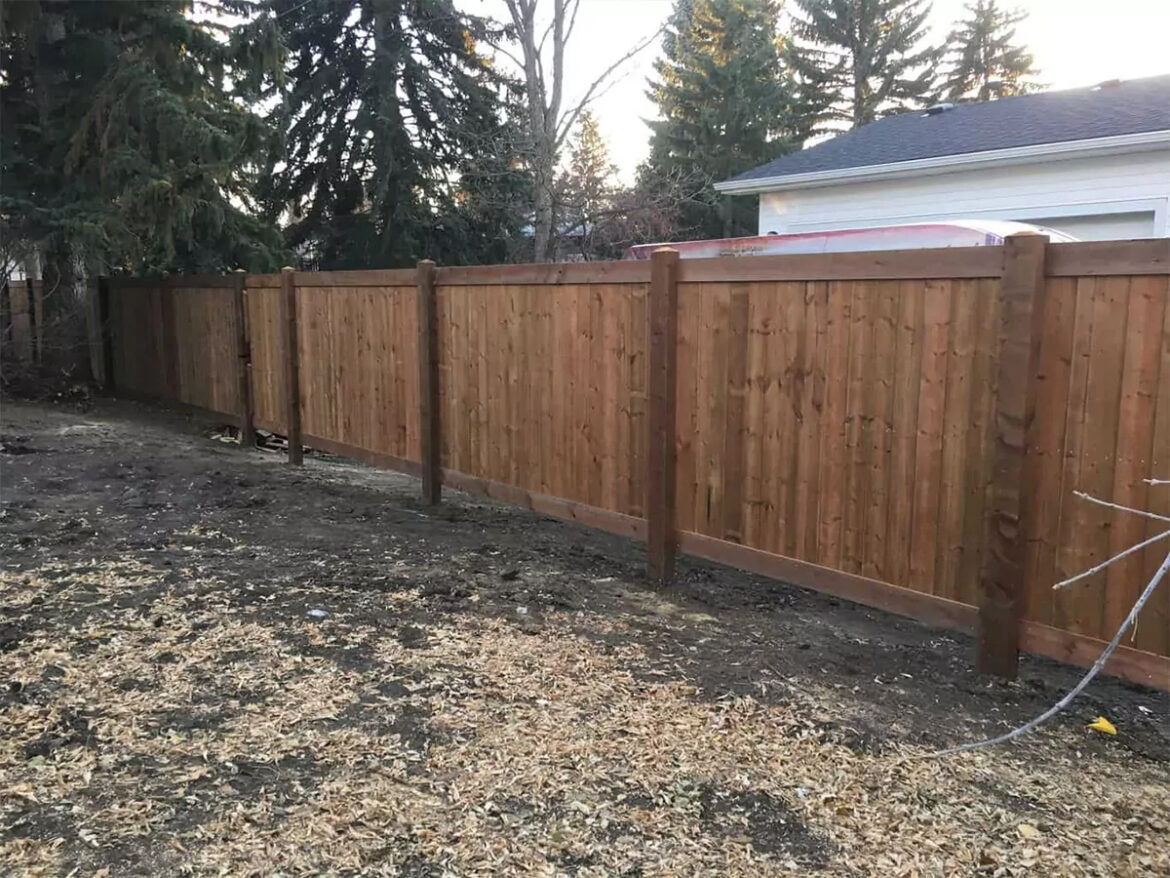 Edmonton Fences & Fence Construction Services | Isle Group Alberta